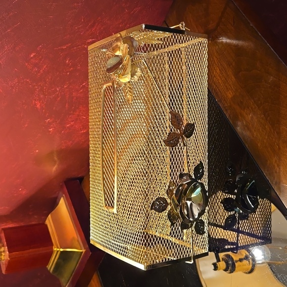 Other | Vintage Goldtone Vanity Metal Mesh Filigree Flowers Tissue Box ...